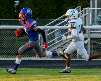 Mustangs gallop by Crestview 29-12 « The VW independent