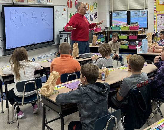 ROAR program encourages kids to read « The VW independent